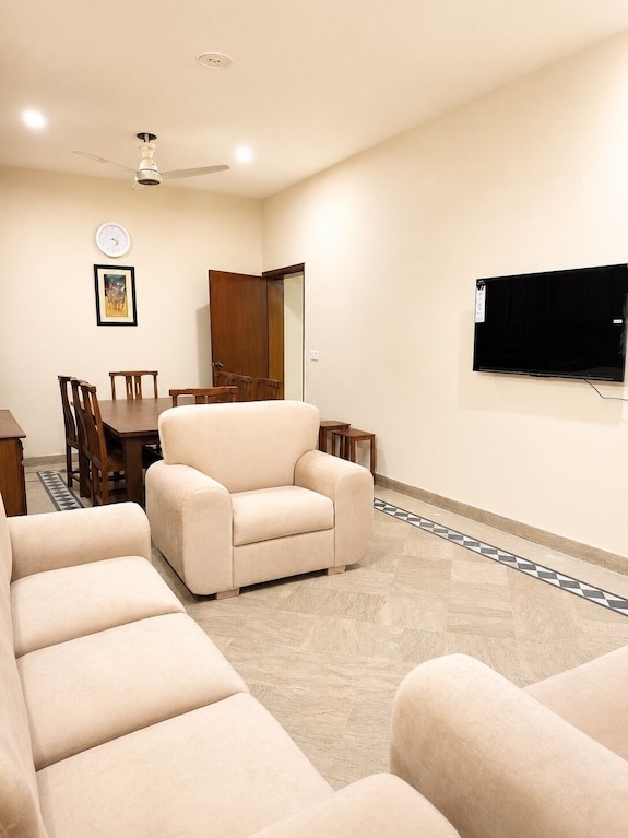 Sarah's Cottage, In The Heart Of Lahore - Lahore