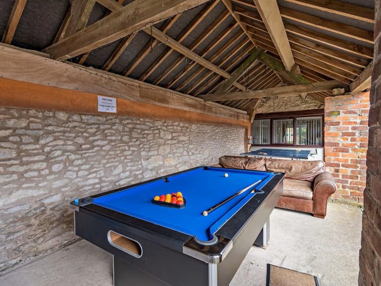 6 Bed In Pickering (Oc-96415) - Thornton Dale