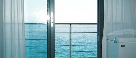 Quarto Twin Superior, varanda, vista para o mar | Terraço/pátio interior