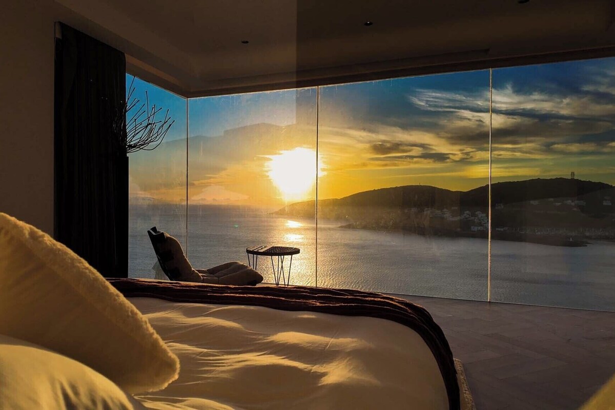 Suíte sênior, vista para o mar | Roupas de cama premium, edredons de pluma, frigobar, cortinas blackout