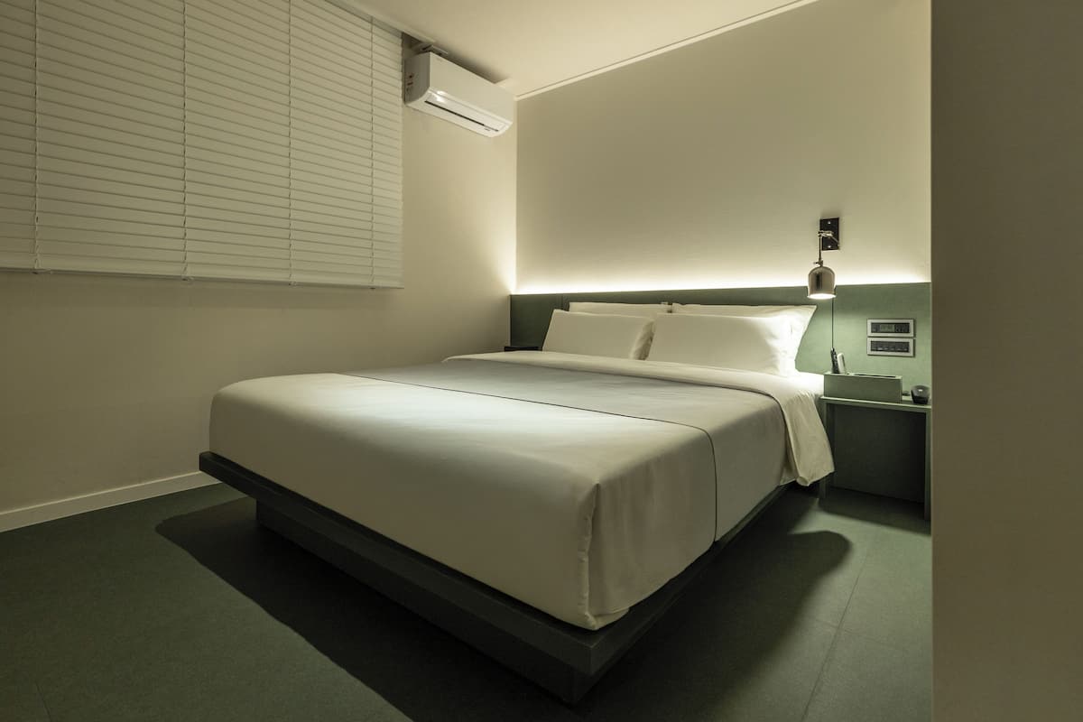 Quarto Duplo Deluxe | Roupa de alta qualidade, Wi-fi grátis, roupa de cama fornecida