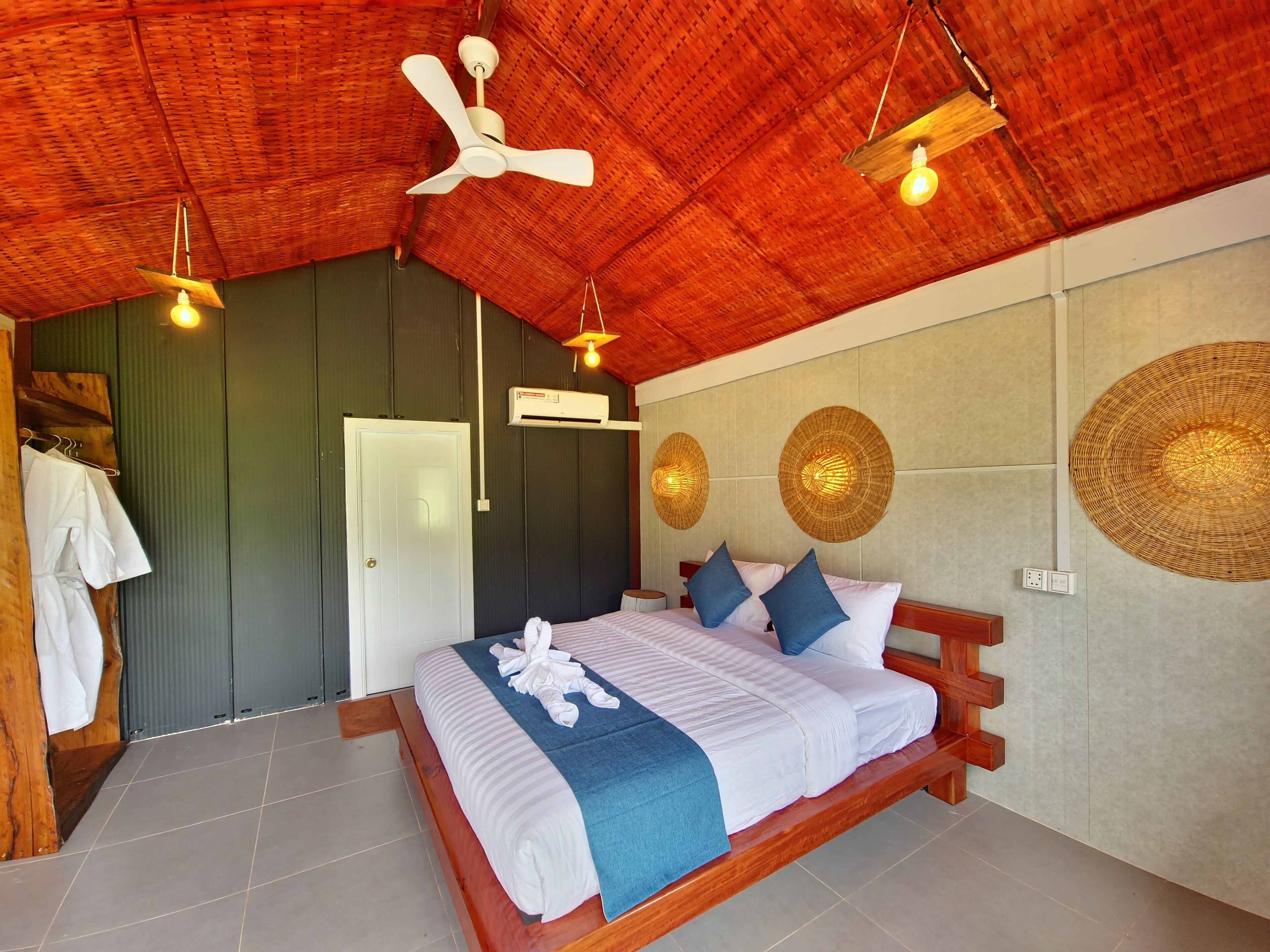 Quarto Duplo Deluxe, varanda, vista para a marina