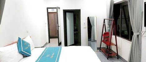 Quarto Standard | Secretária, Wi-fi grátis, roupa de cama fornecida