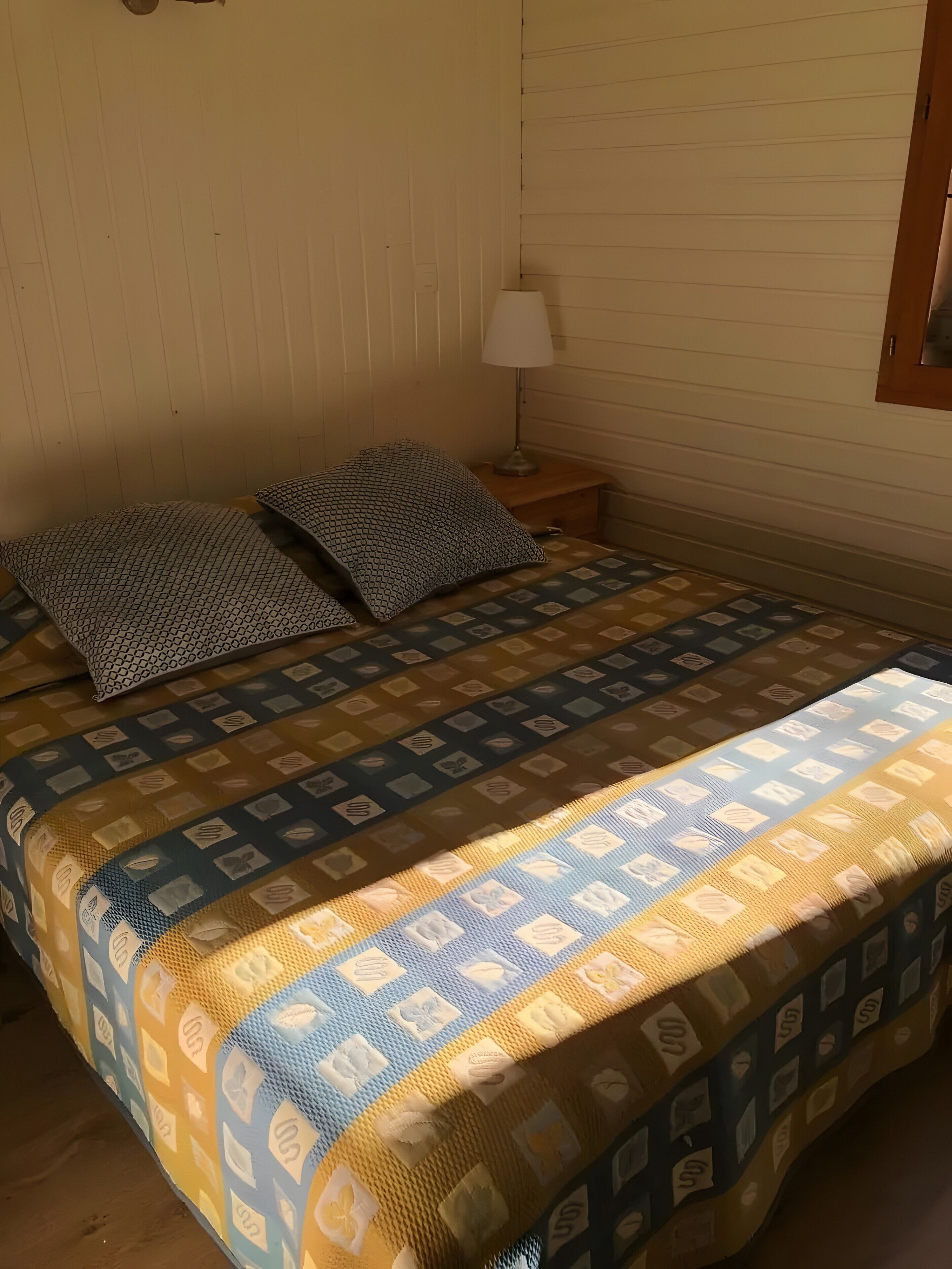 Chalet « Confort Piscine Partagée » Avec Piscine, Terrasse Communes Et Wi-fi - Les Vans