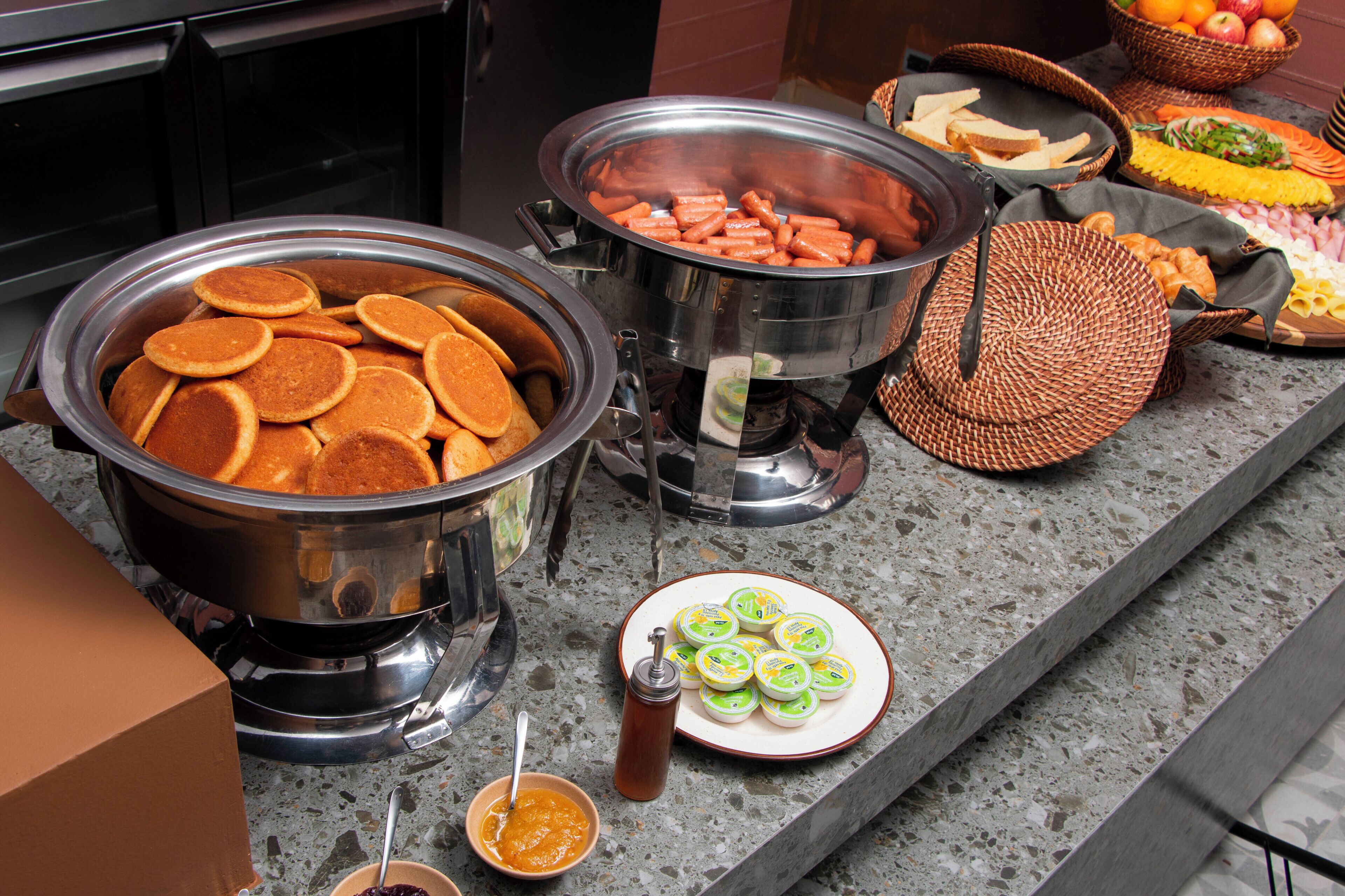 Buffet de pequeno-almoço