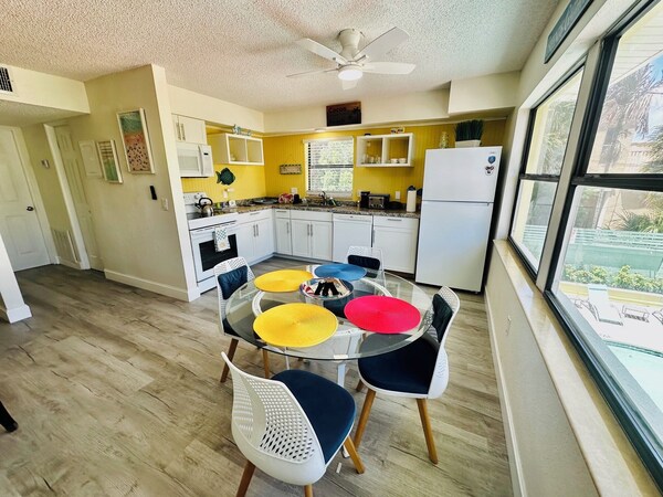 2 Bed Room Pool Steps To Beach Unit 6 - Cocoa Beach, FL
