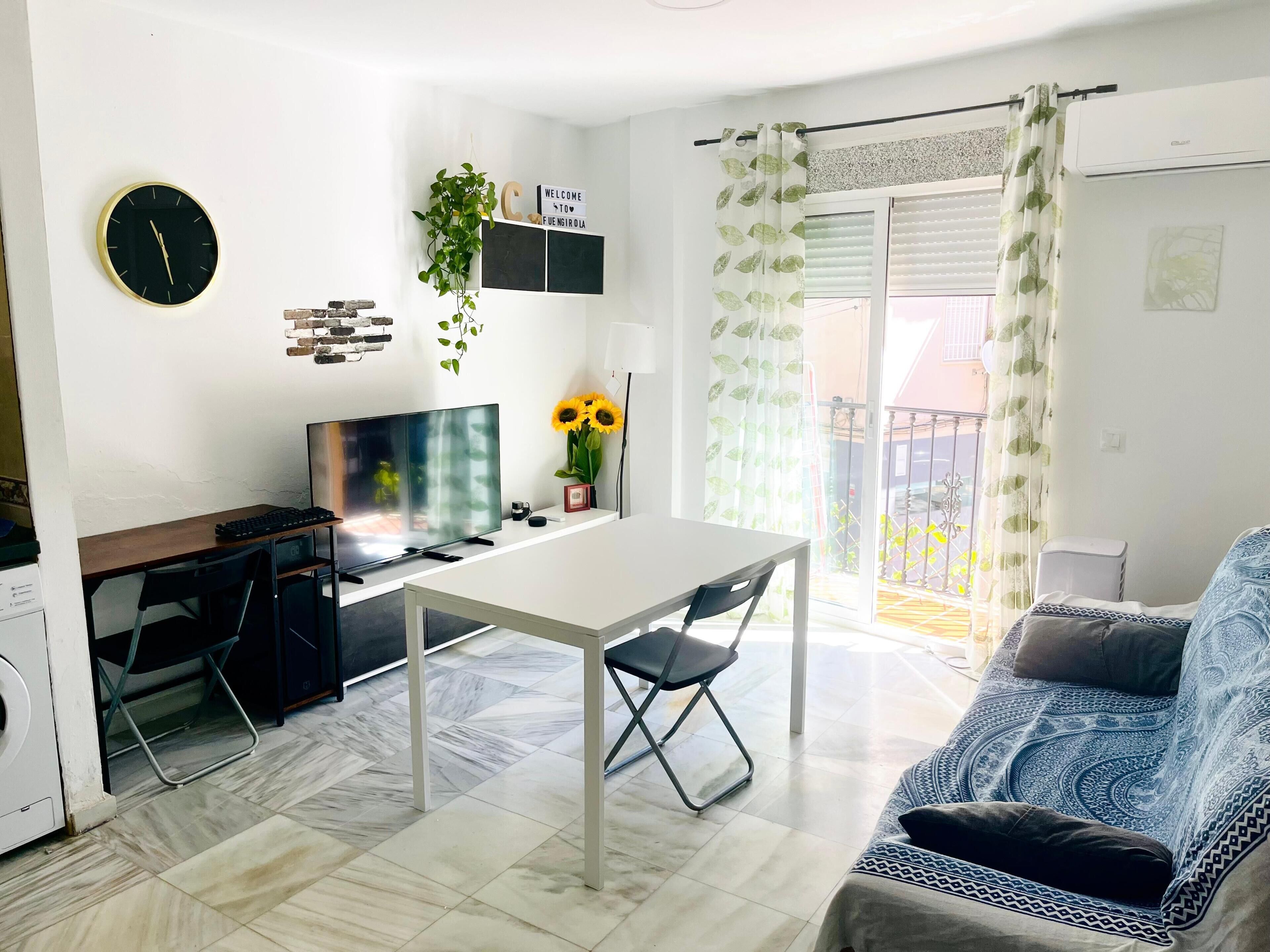Apartamento, 1 cama de casal e sofá-cama, sacada | Área de estar