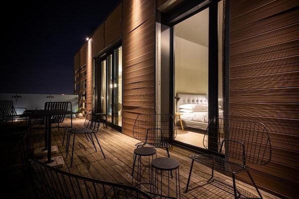 Apartamento Deluxe, 2 quartos (Attico Deluxe) | Refeições ao ar livre