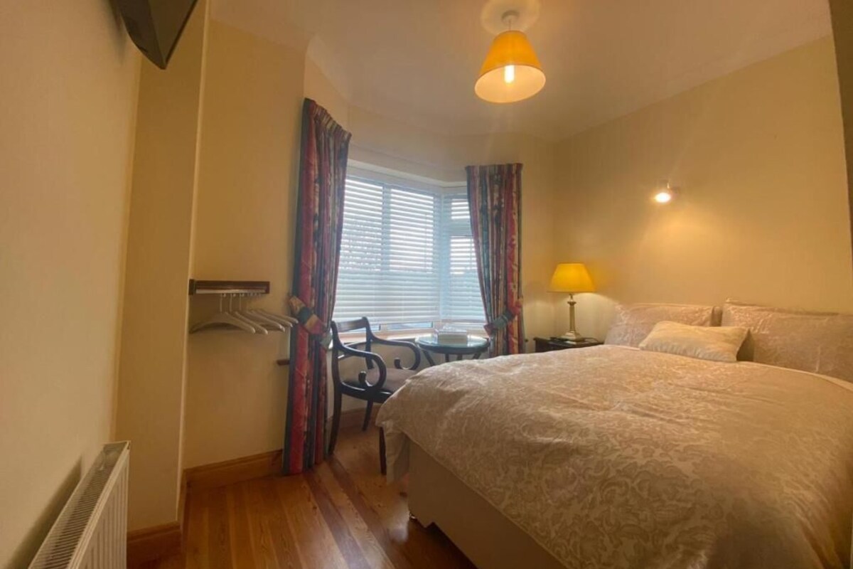 Quarto Individual Deluxe, Vista para a cidade | Quartos insonorizados, Wi-fi grátis 
