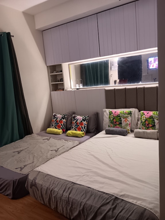Heart Of The City Clean, Cozy Condo With Free Pool - Cagayan de Oro