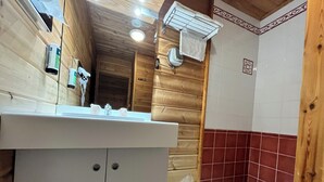 Wi-Fi de cortesia, roupa de cama