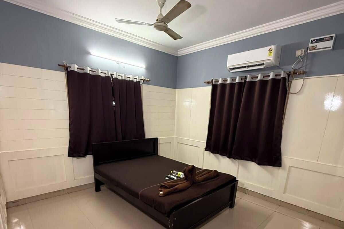 Quarto luxo | Roupas de cama antialérgicas, camas extras/dobráveis (sobretaxa)