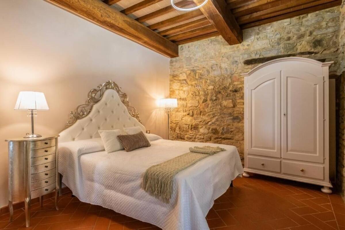 Apartamento, sacada, vista para o pátio | Ferros/tábuas de passar roupa, Wi-Fi de cortesia