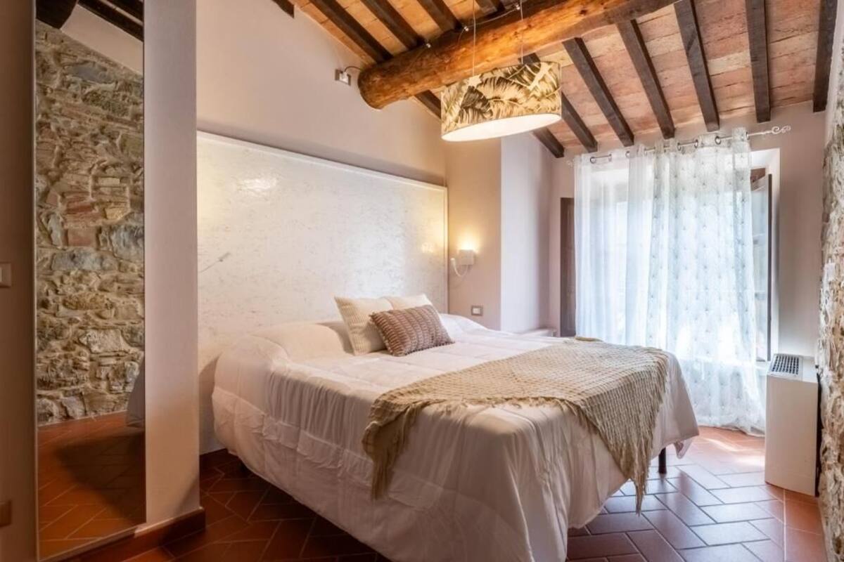 Apartamento, sacada, vista para o pátio | Ferros/tábuas de passar roupa, Wi-Fi de cortesia