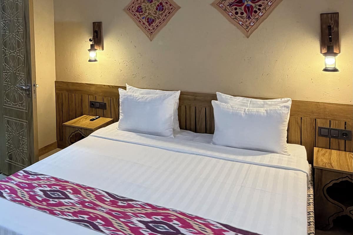 Quarto Duplo Standard | Roupa de cama fornecida 
