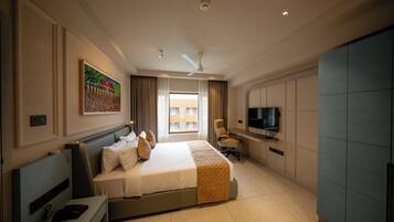 Quarto casal superluxo, vista para a piscina | Roupas de cama de algodão egípcio, roupas de cama premium