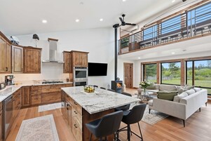 Casa, várias camas (Big Sunsets on LD) | Cozinha privada | Uma cafeteira/bule