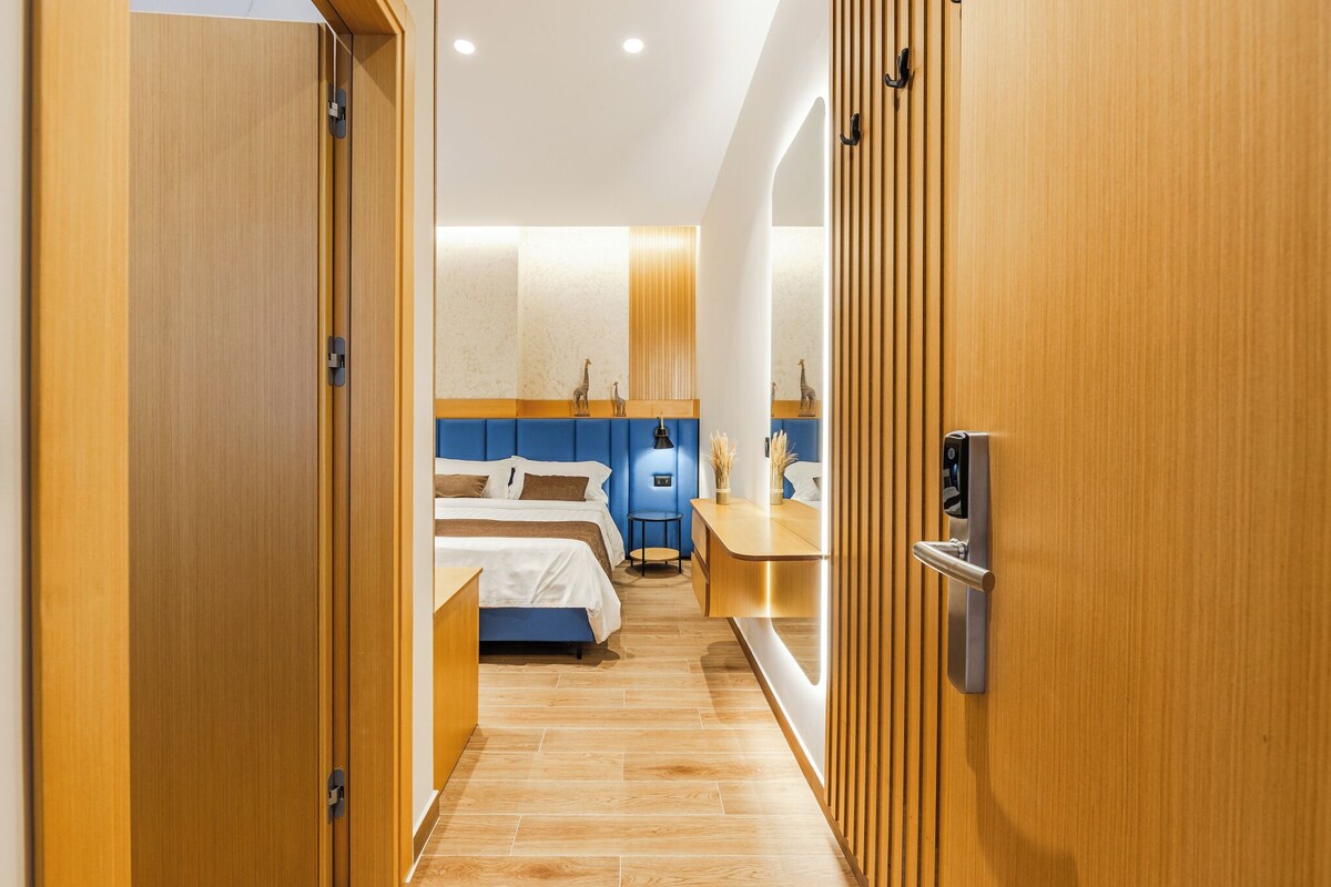 Quarto casal | Cofres nos quartos, cortinas blackout, quartos à prova de som