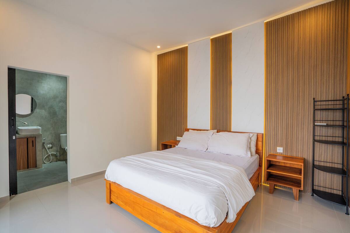 Vila conforto, 2 quartos, cozinha americana, vista para o jardim | Cofres nos quartos, Wi-Fi de cortesia