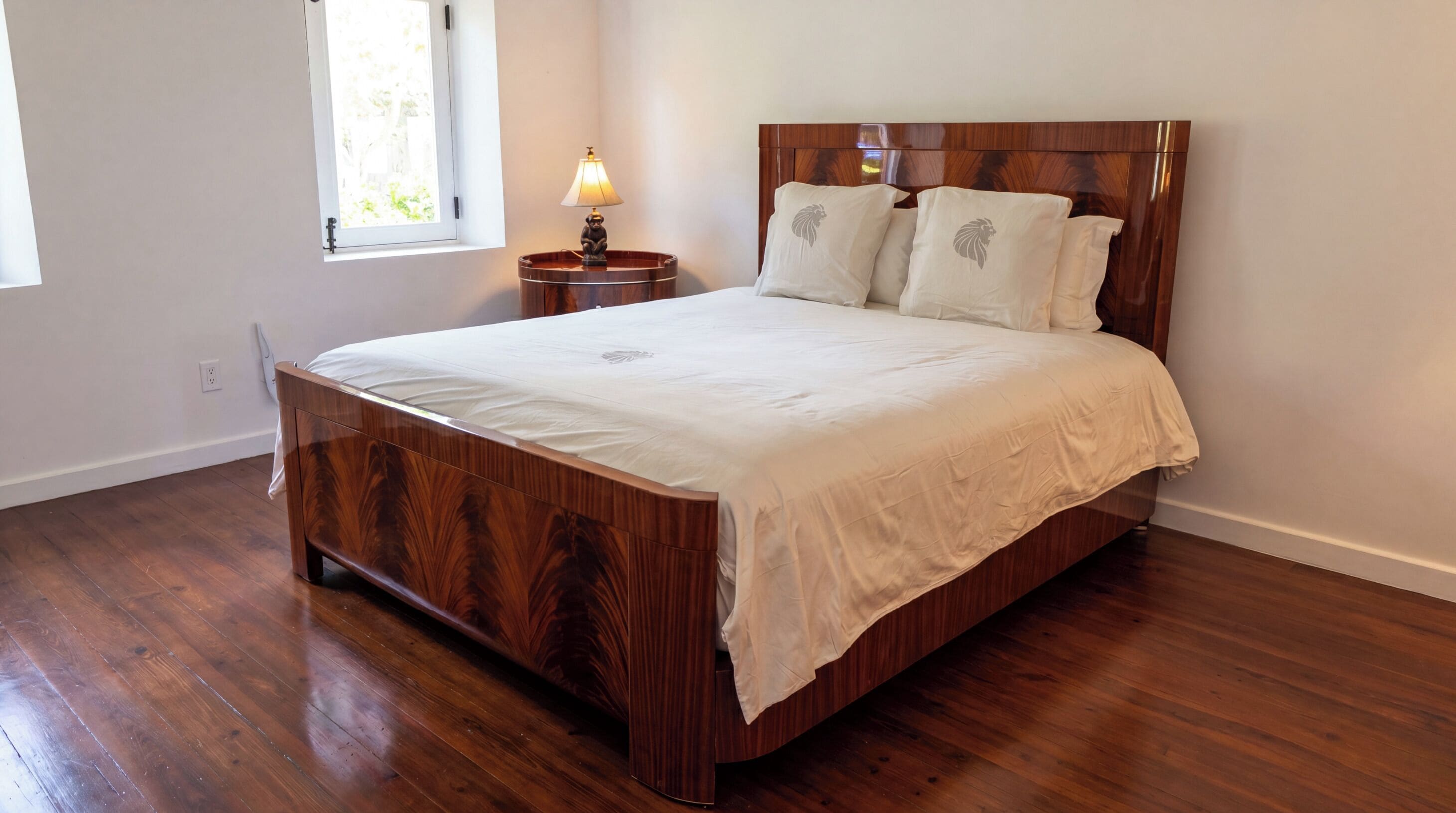 Vila superluxo, vista parcial para o mar | Cofres nos quartos, cortinas blackout, ferros/tábuas de passar roupa