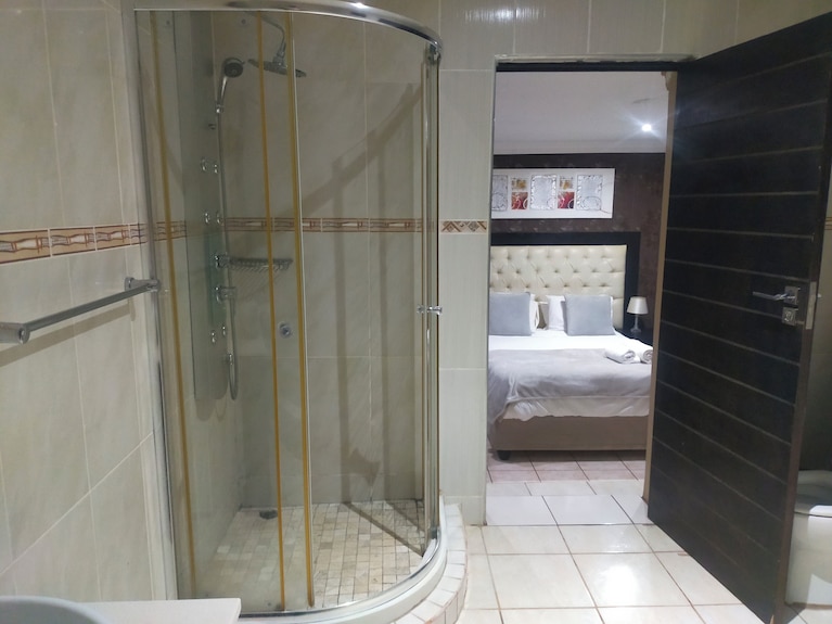 Welcoming, Comfortable Guesthouse - Thohoyandou