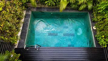 Villa Comfort, vista para a piscina | Piscina | Piscina exterior