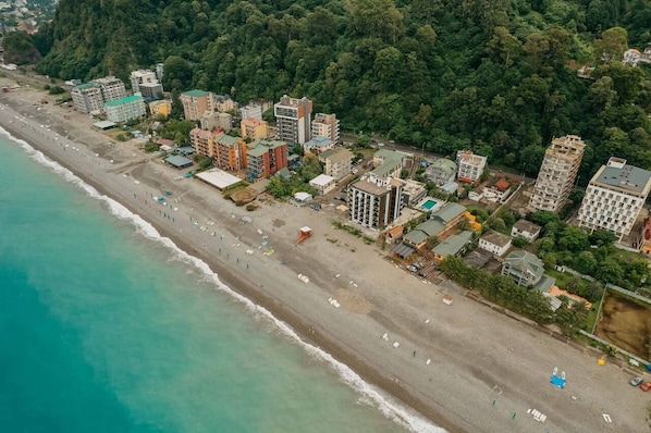 Vista para praia/oceano