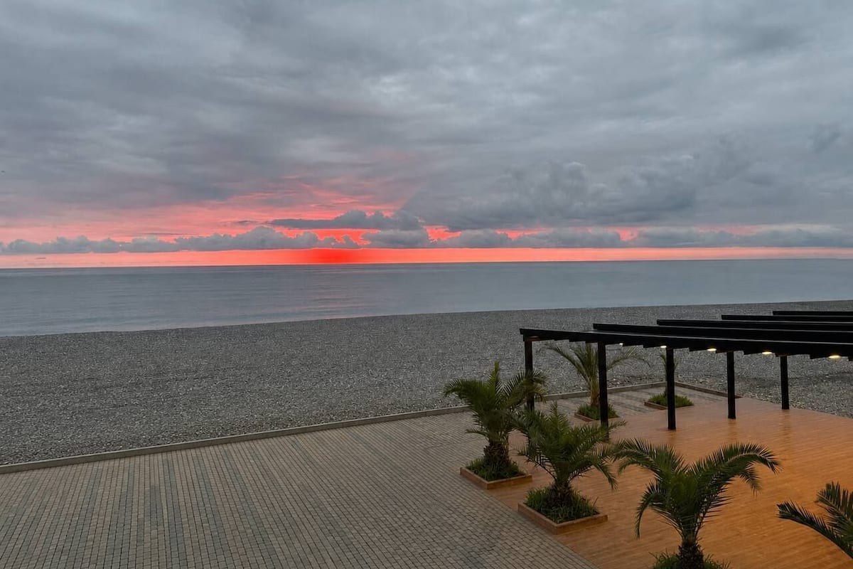 Vista para praia/oceano