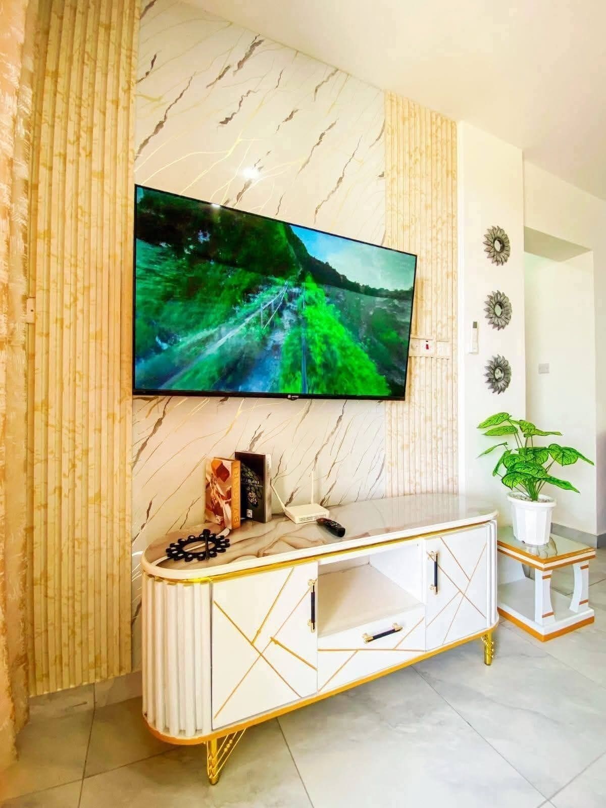 Smart TV de 55 polegadas com canais digitais, Netflix 