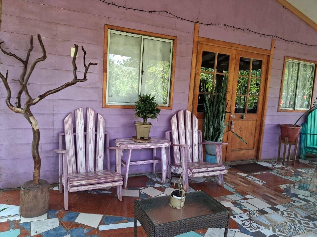 Chalé família, vista para o jardim | Terraço/pátio
