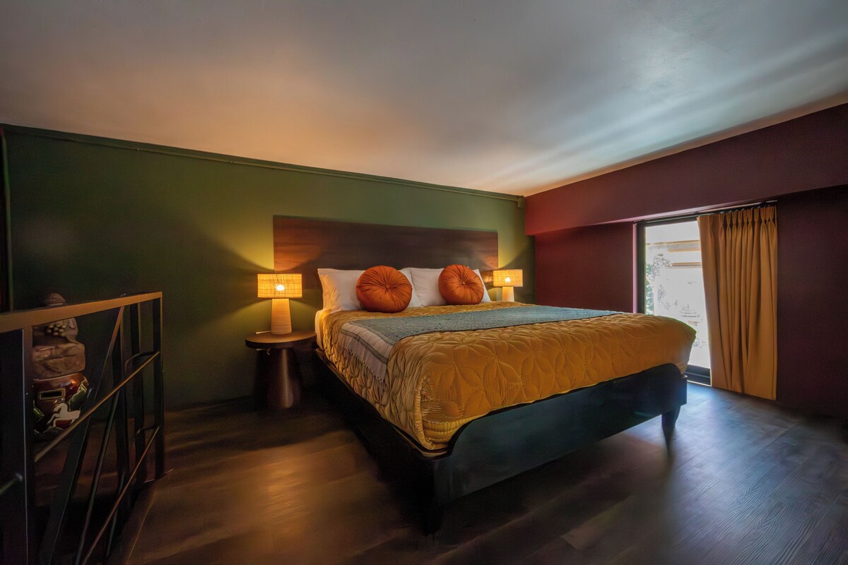Inpeng Temple View Suite Loft | Escrivaninha, Wi-Fi de cortesia, roupa de cama