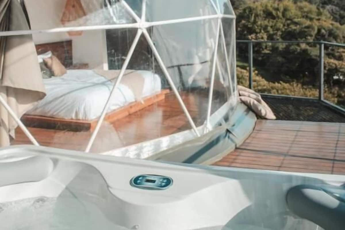 Tenda de Luxo, vista para o oceano | Banheira de hidromassagem exterior