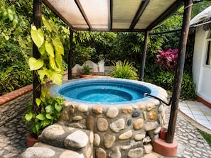 Banheira de hidromassagem exterior