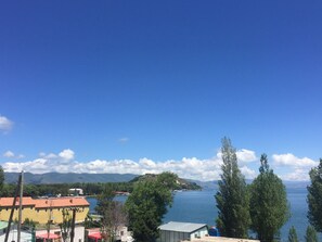 Quarto Duplo ou Twin Deluxe, vista para o lago | Vista do quarto