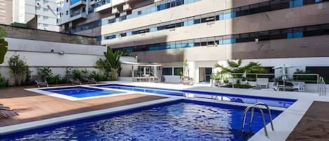 Apartamento | Piscina | 3 piscinas externas