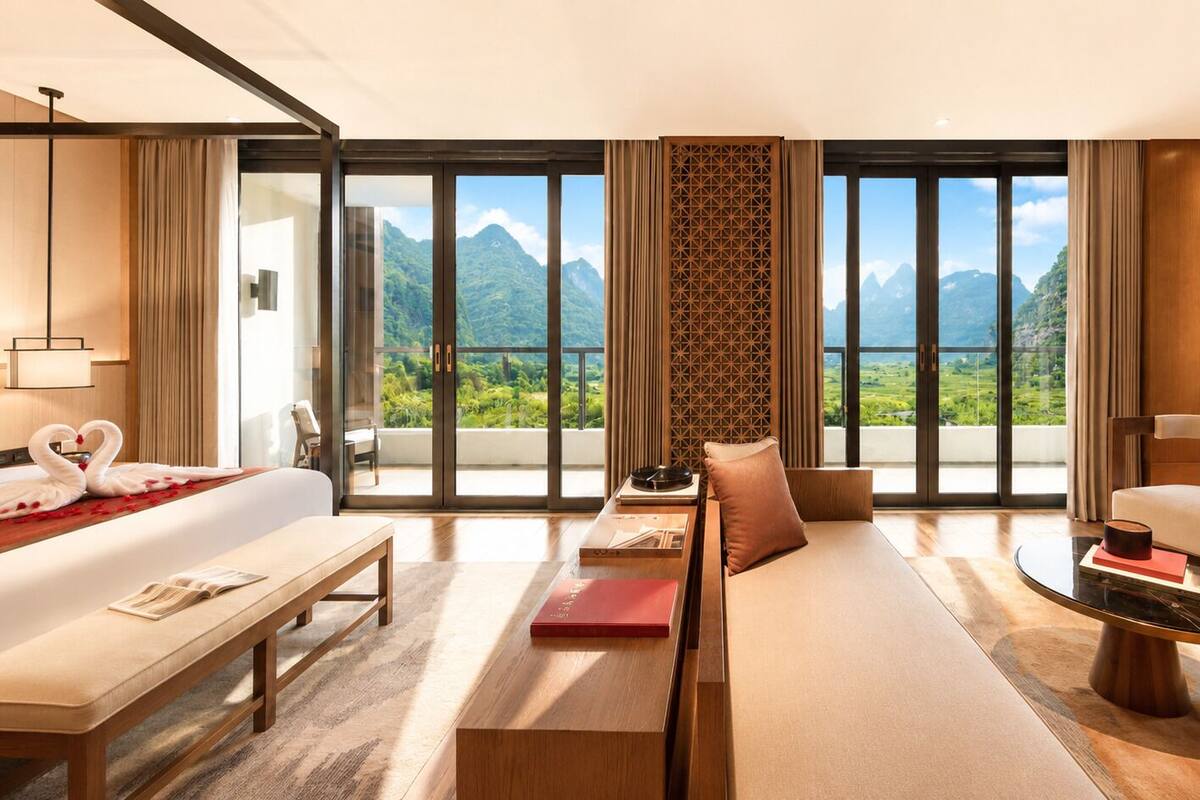Penthouse Panorâmica, vista para a colina | Roupa de alta qualidade, camas de colchão viscoelástico, minibar grátis 