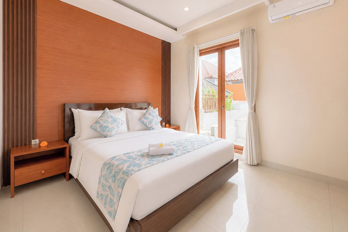 Wi-Fi de cortesia, roupa de cama
