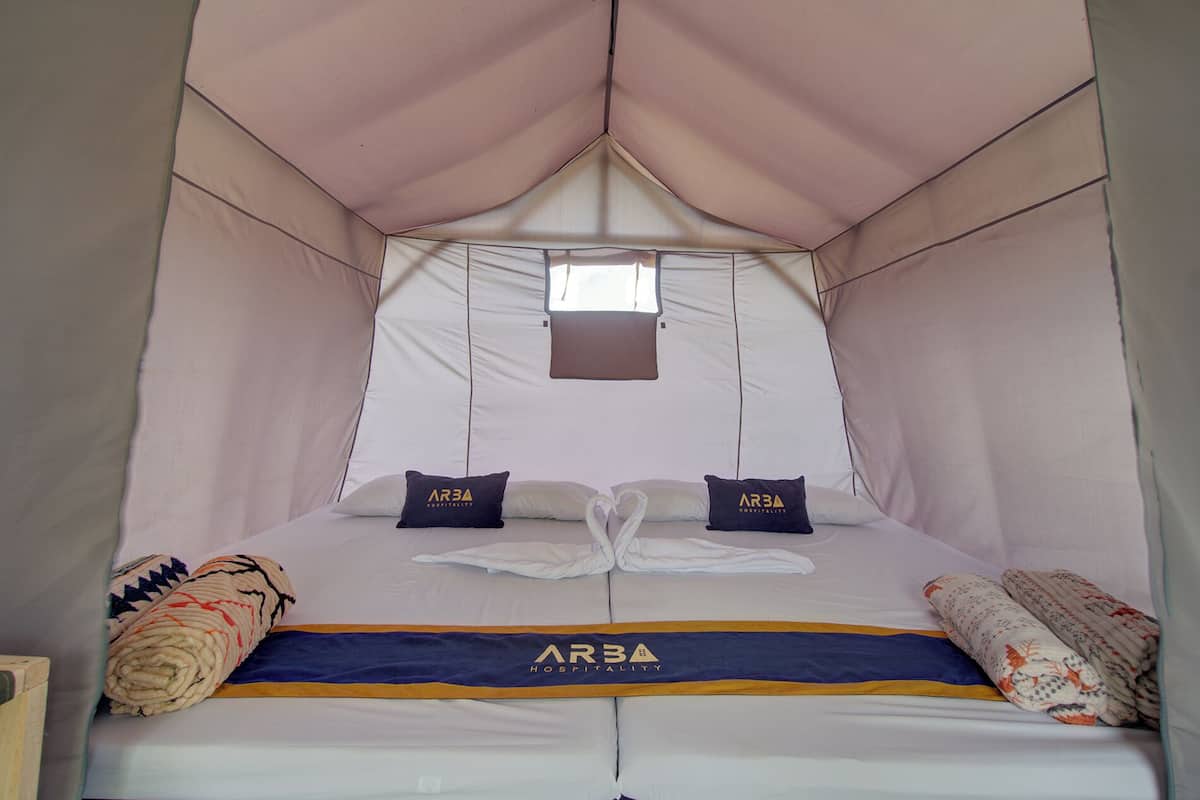 Quarto Executivo | Com mobília individualizada, roupa de cama fornecida