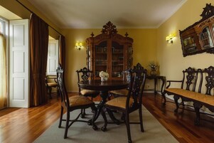 Suite Deluxe, varanda, vista para o jardim | Restaurantes