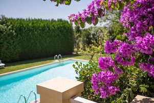 Piscina exterior sazonal 