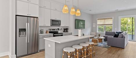 Casa, várias camas (Sincerely Shem II- 7 min to Beach and) | Cozinha privada