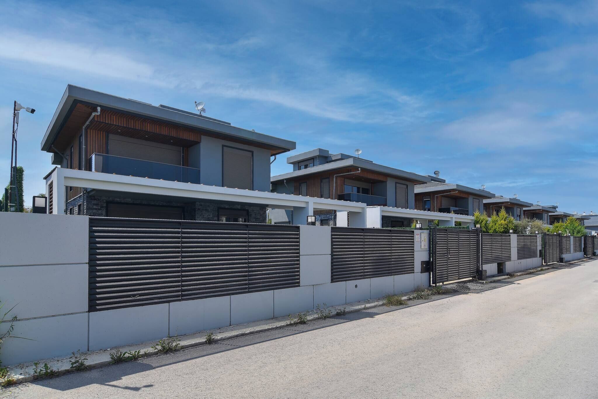 Vila, 3 quartos, para fumantes, piscina particular | Fachada