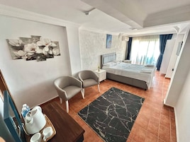 Quarto Standard, varanda, vista para o mar | Wi-fi grátis