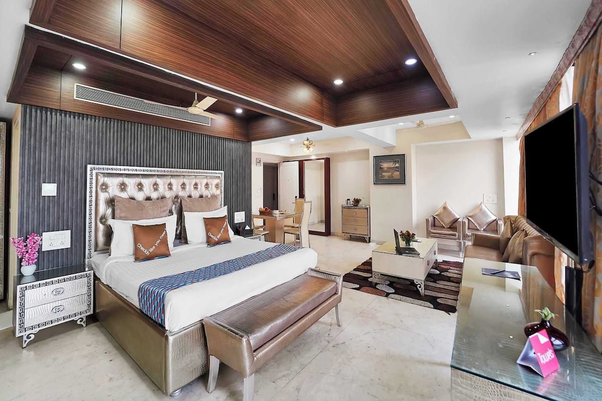 Quarto luxo | Escrivaninha, Wi-Fi de cortesia, roupa de cama