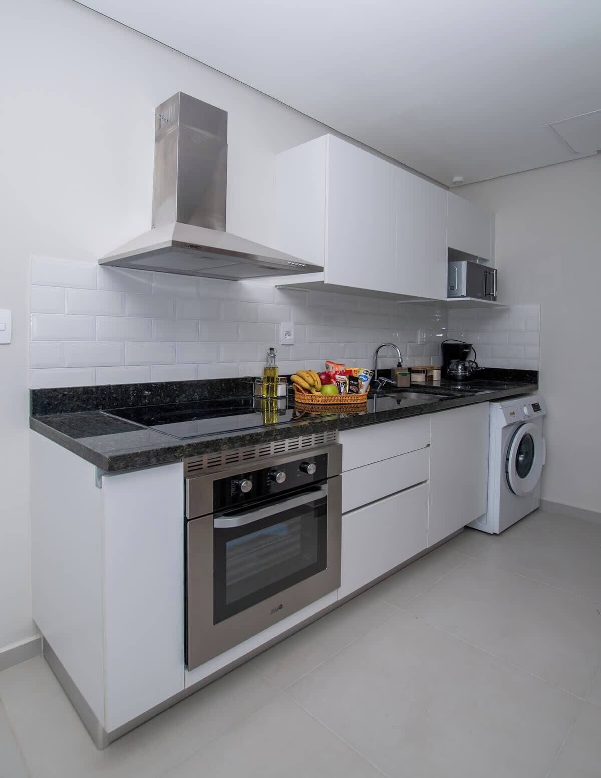 Apartamento, varanda, Vista para a cidade | Cozinha privada