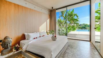 Vila premium, 2 quartos, piscina particular | Cofres nos quartos, Wi-Fi de cortesia, roupa de cama