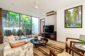 Vila luxo, 3 quartos, piscina particular, no jardim | Área de estar