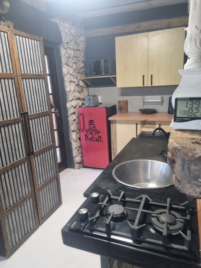 Room-accessible West Coast Villa Room wi