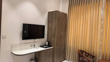 Quarto Familiar, Vista para a cidade | Interior