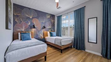 3 quartos, ferro/tábua de engomar, roupa de cama fornecida